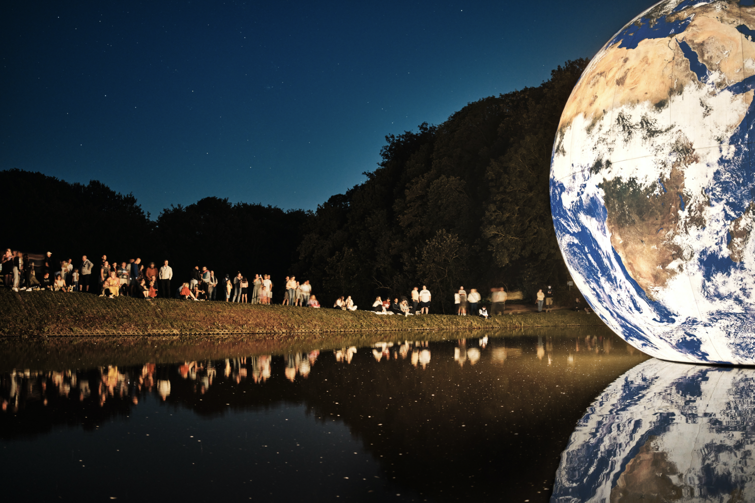 Over 31,000 visitors attend Floating Earth by Luke Jerram - Jersey Water